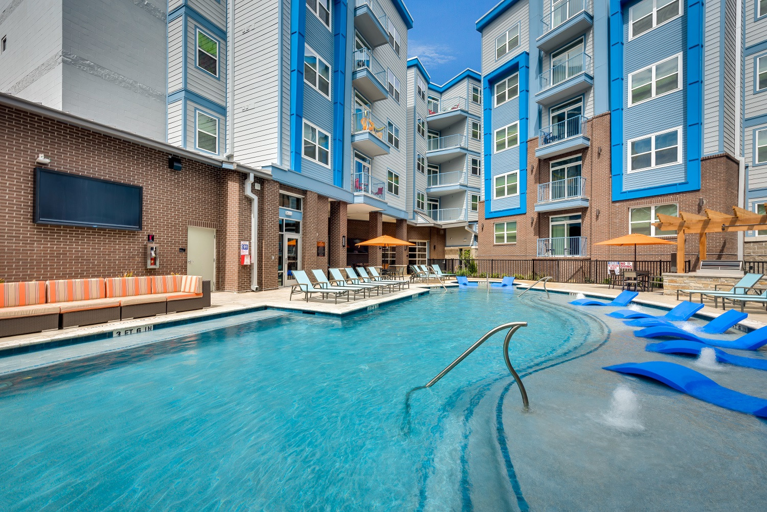 Newmark Closes Sale of Premier Student Housing Asset… | Newmark