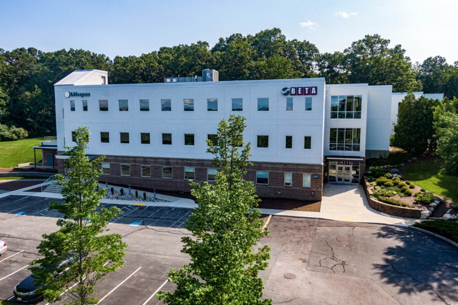 Newmark Completes $7.1 Million Sale of 701 George… | Newmark